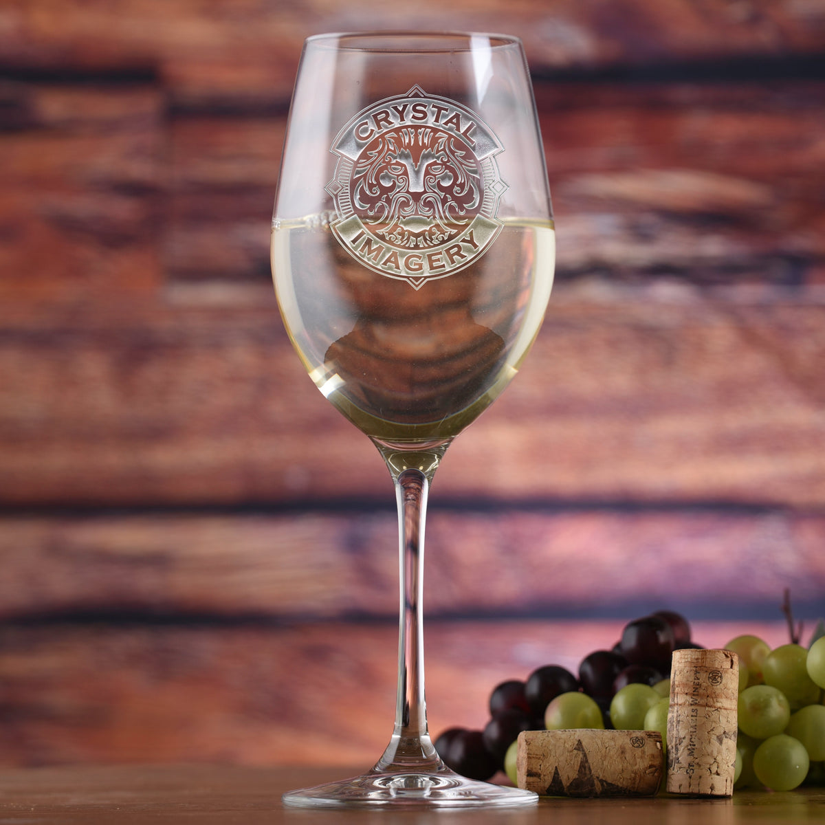 Engraved Wine Glasses: Personalized Red, White & Stemless Glassware